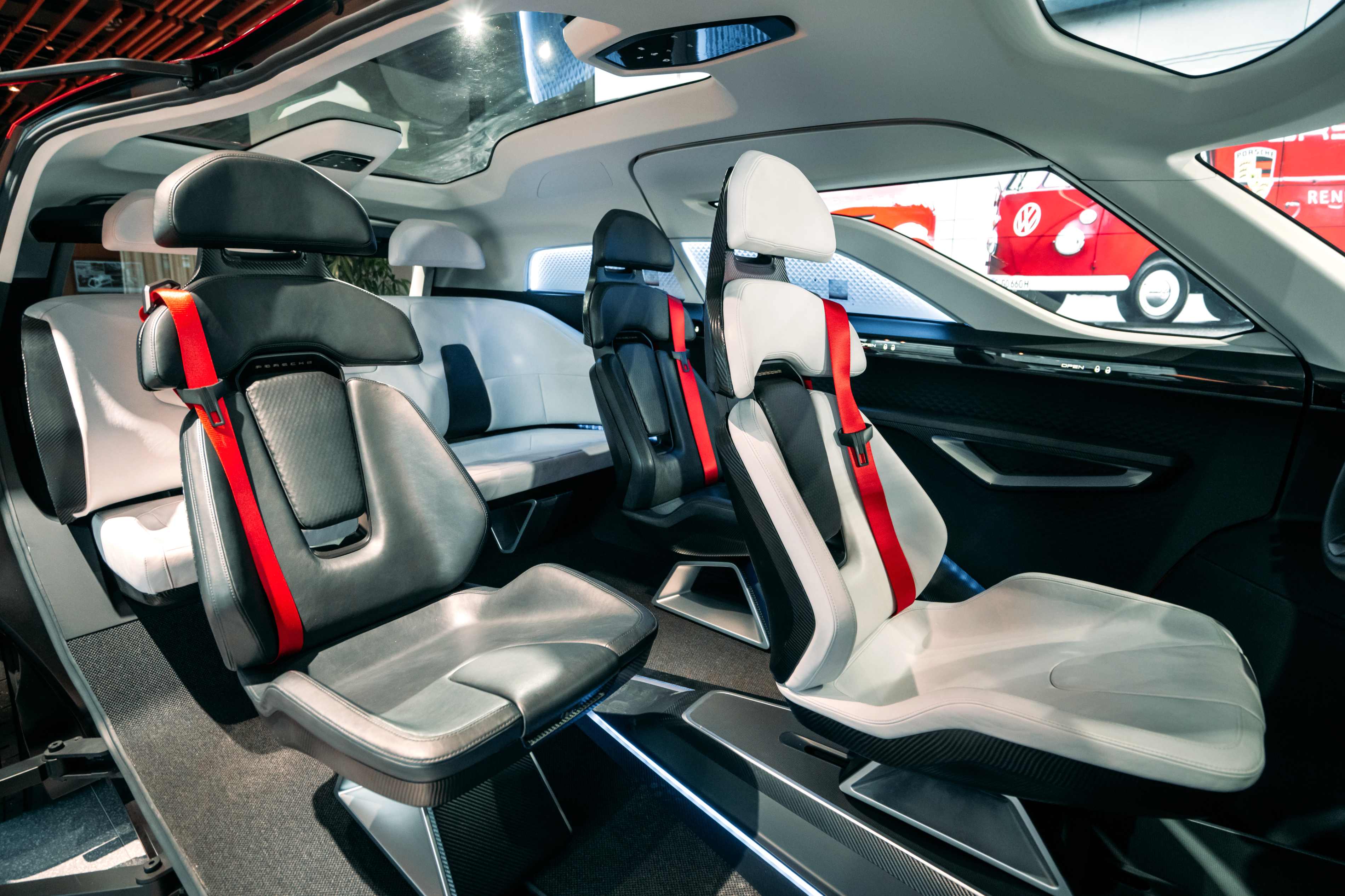 Porsche minibus prototype, Vision Renndienst, appears in Asia for the ...