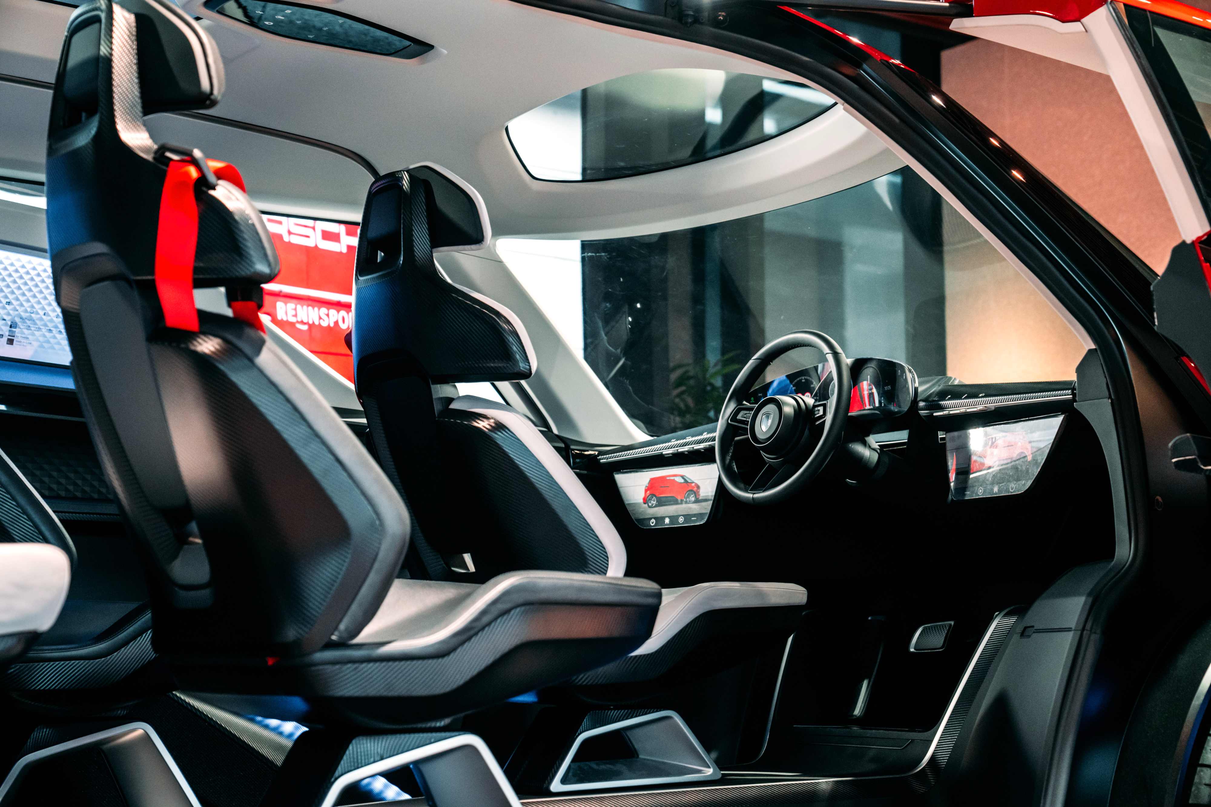 Porsche minibus prototype, Vision Renndienst, appears in Asia for the ...