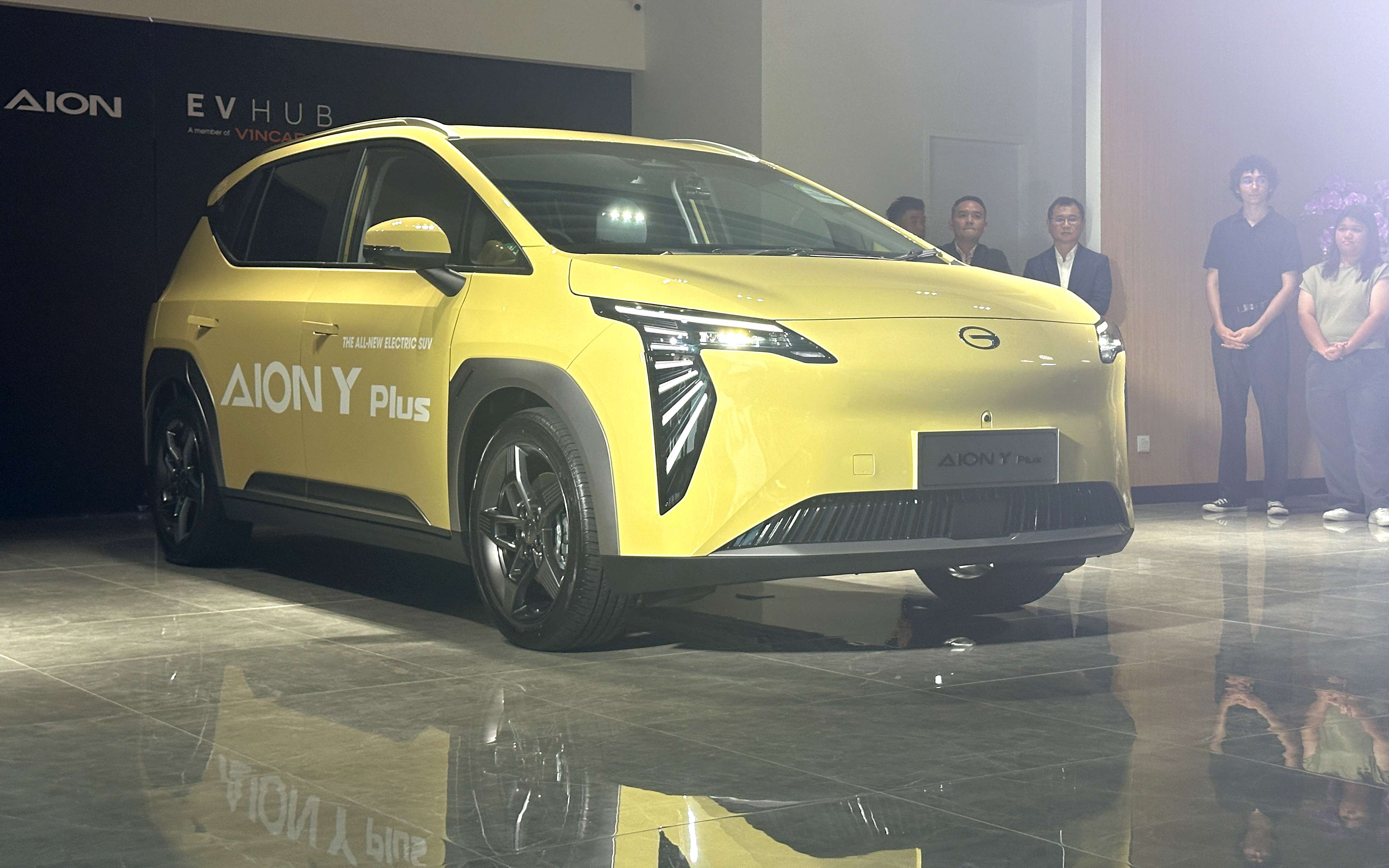 V1NCAR EV starts its Aion dealership at 24 Leng Kee Road in an industry breakthrough for ...
