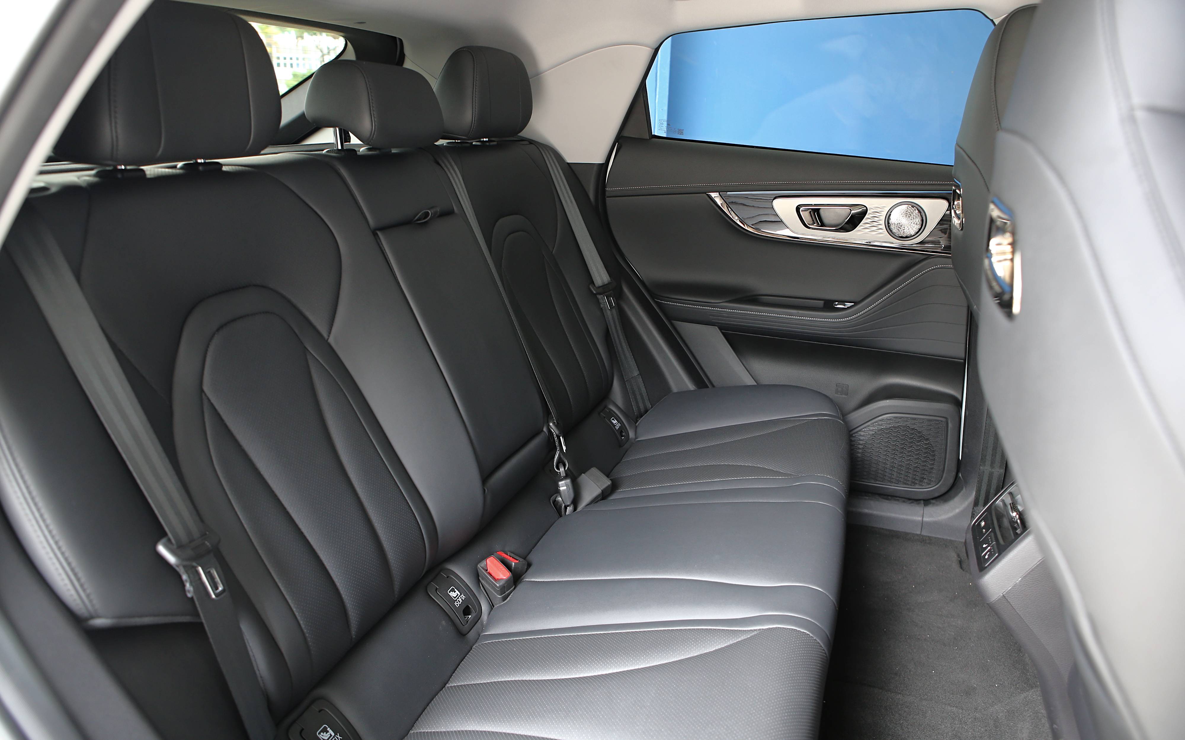 mReview: Omoda E5 – Almost There, But Not Quite | Articles | Motorist ...