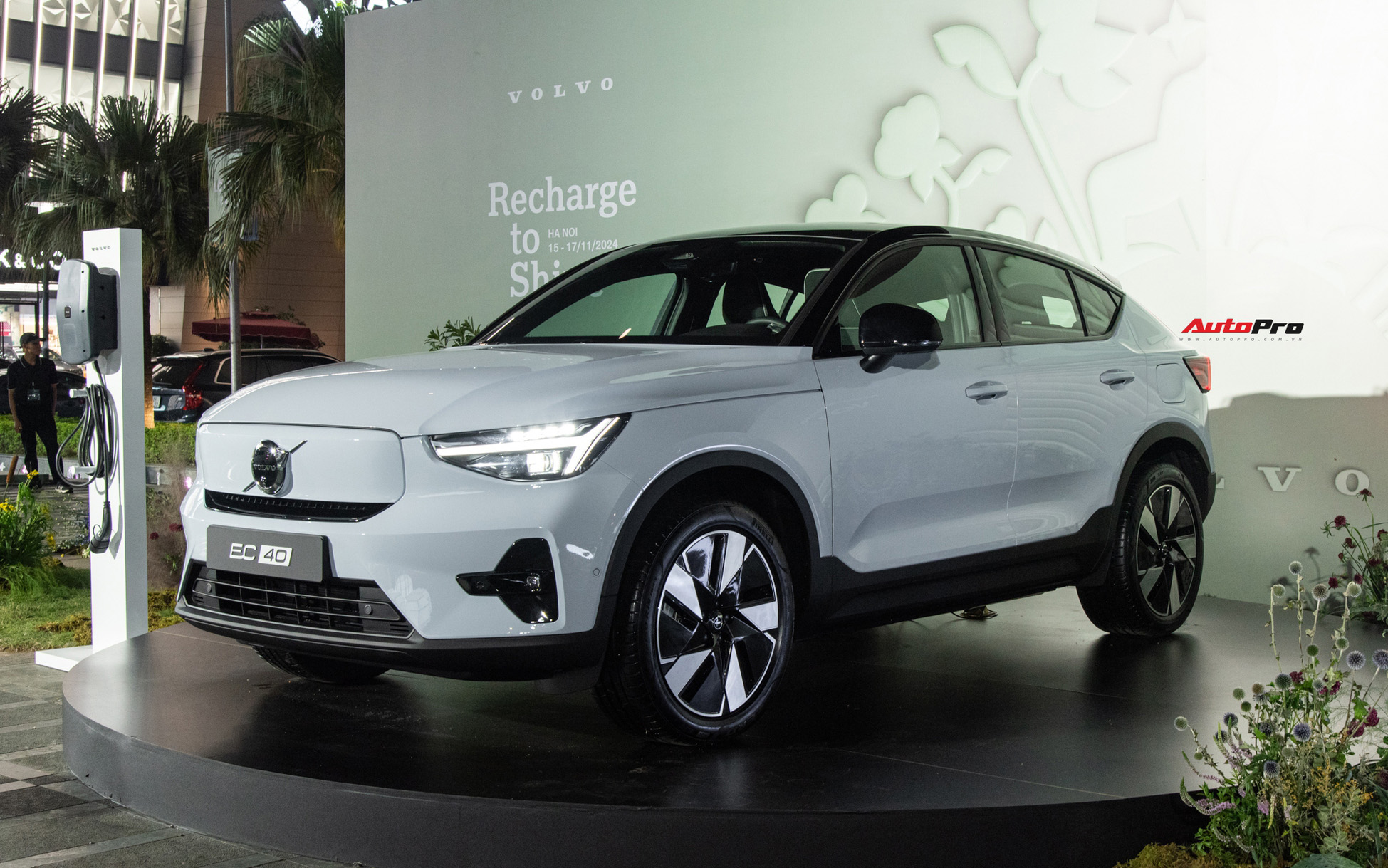 Billion-VND Electric Cars Debuting in Vietnam This Year: A Range from ...