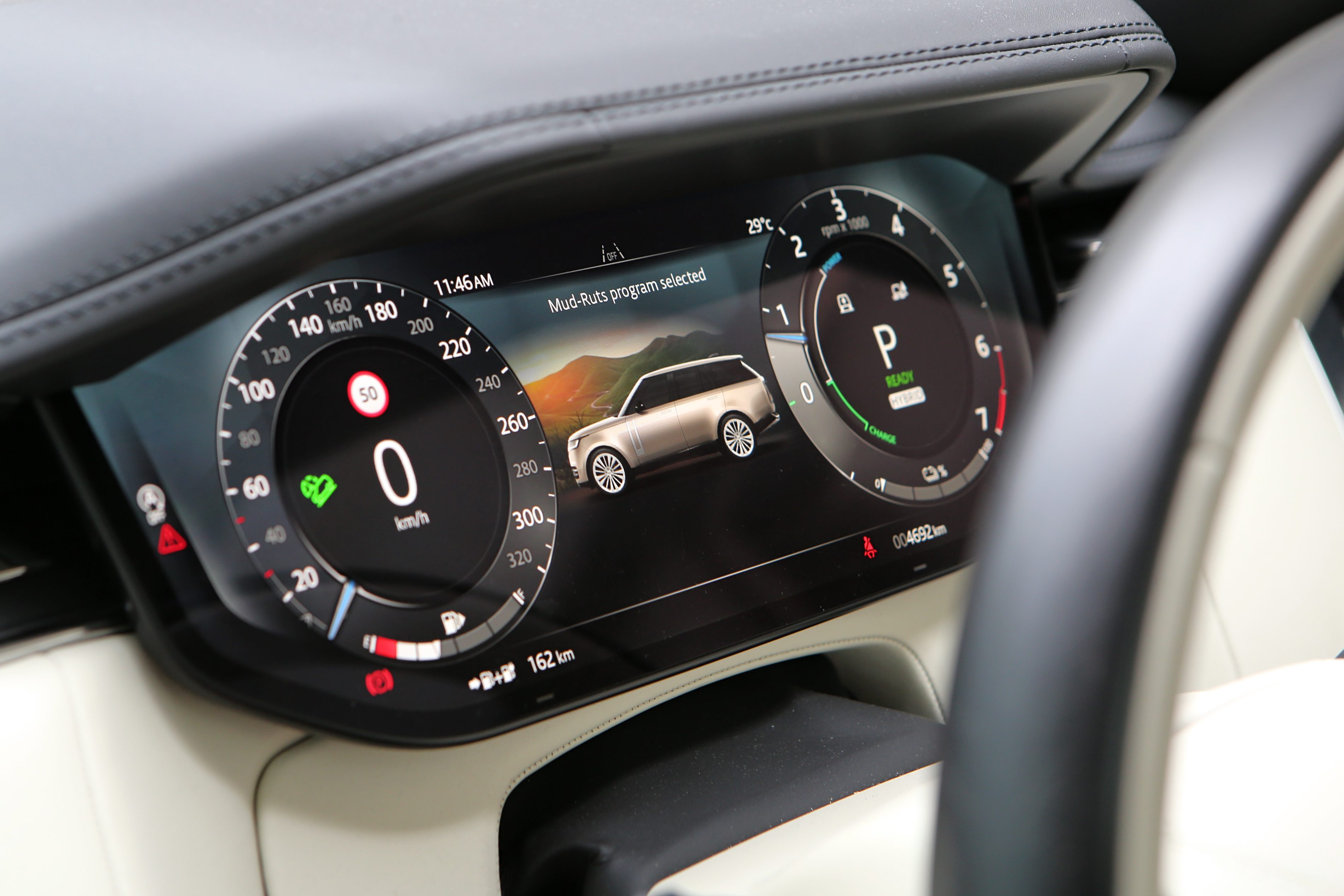 mReview: Range Rover Plug-in Hybrid 3.0 Autobiography – Fit For A King ...