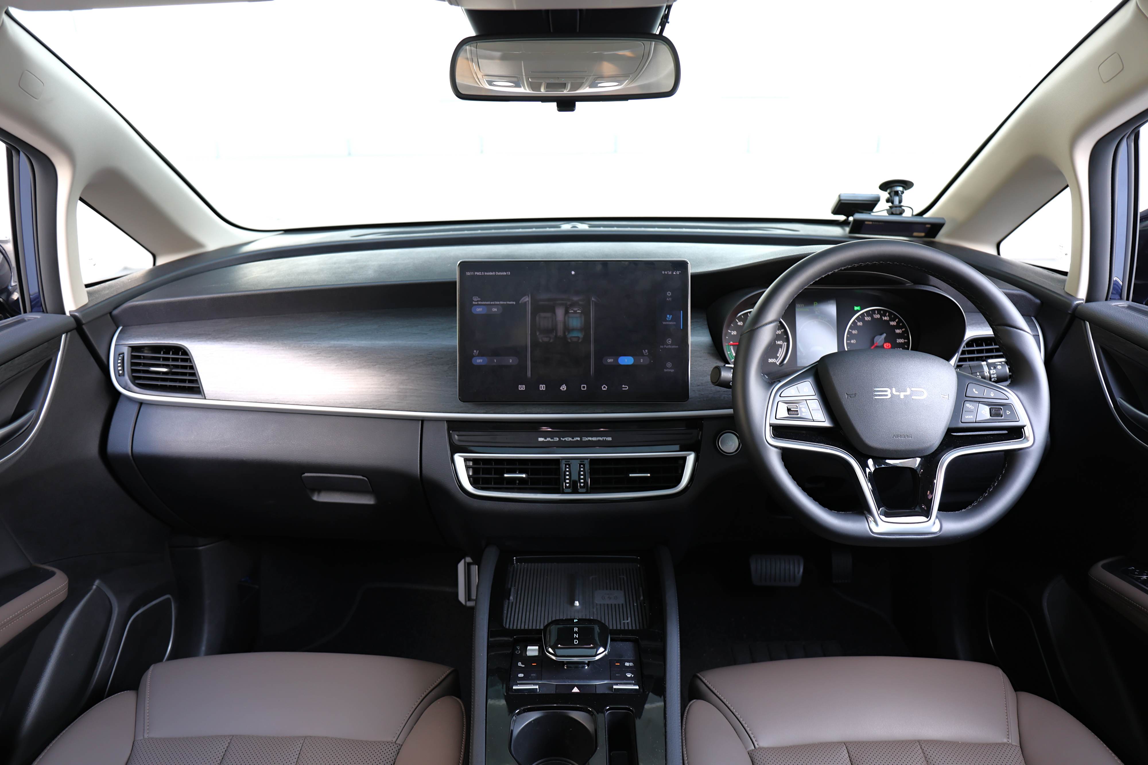 mReview: BYD M6 7-Seater – Electric Value | Articles | Motorist Singapore