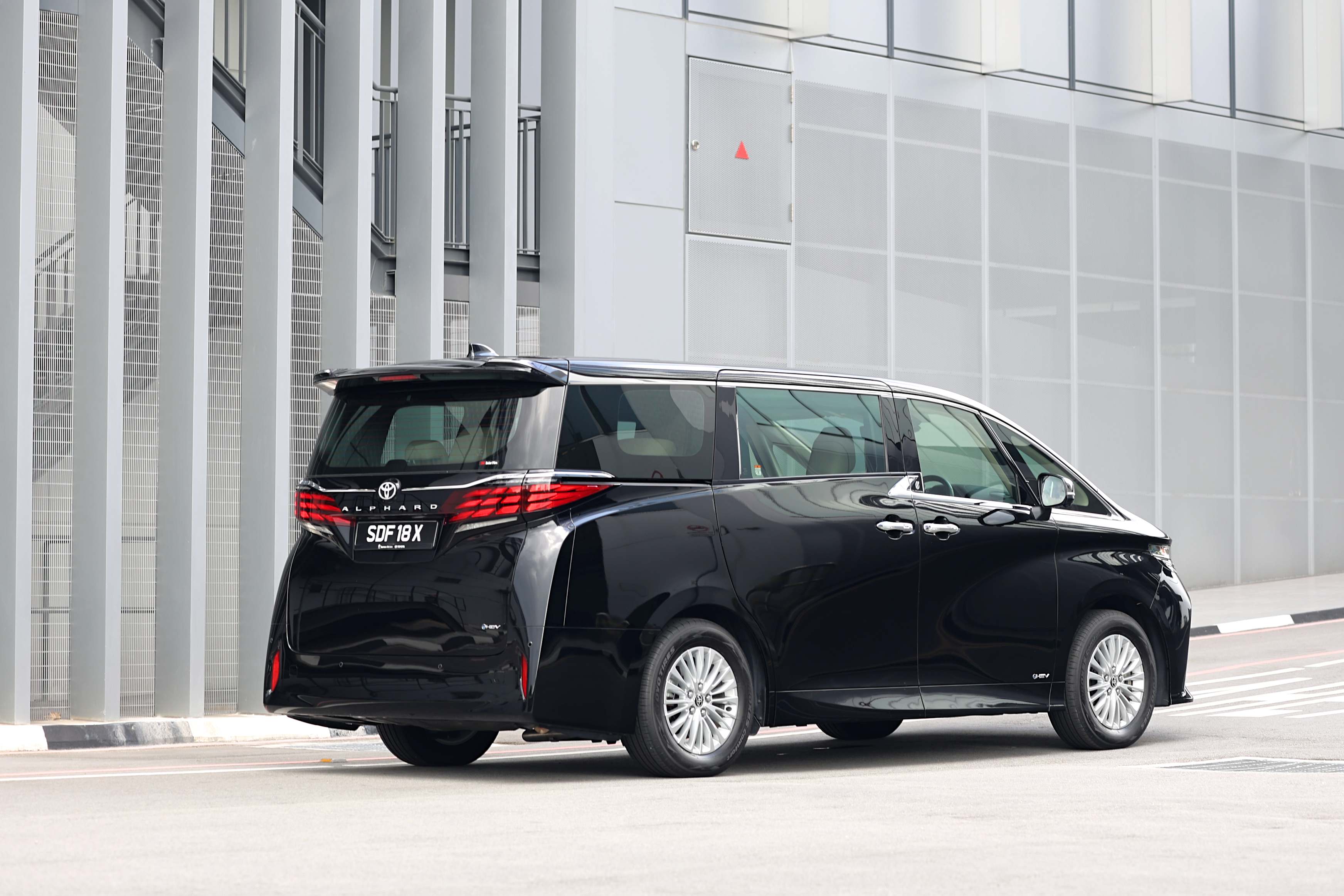 mReview: Toyota Alphard – The MVP Of MPVs | Articles | Motorist Singapore