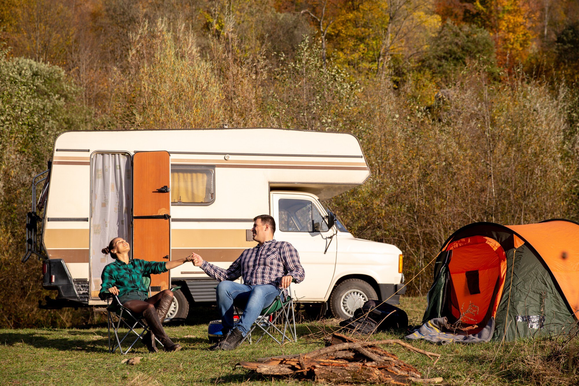 What is a Motorhome? Get to Know Motorhomes and Their Benefits ...