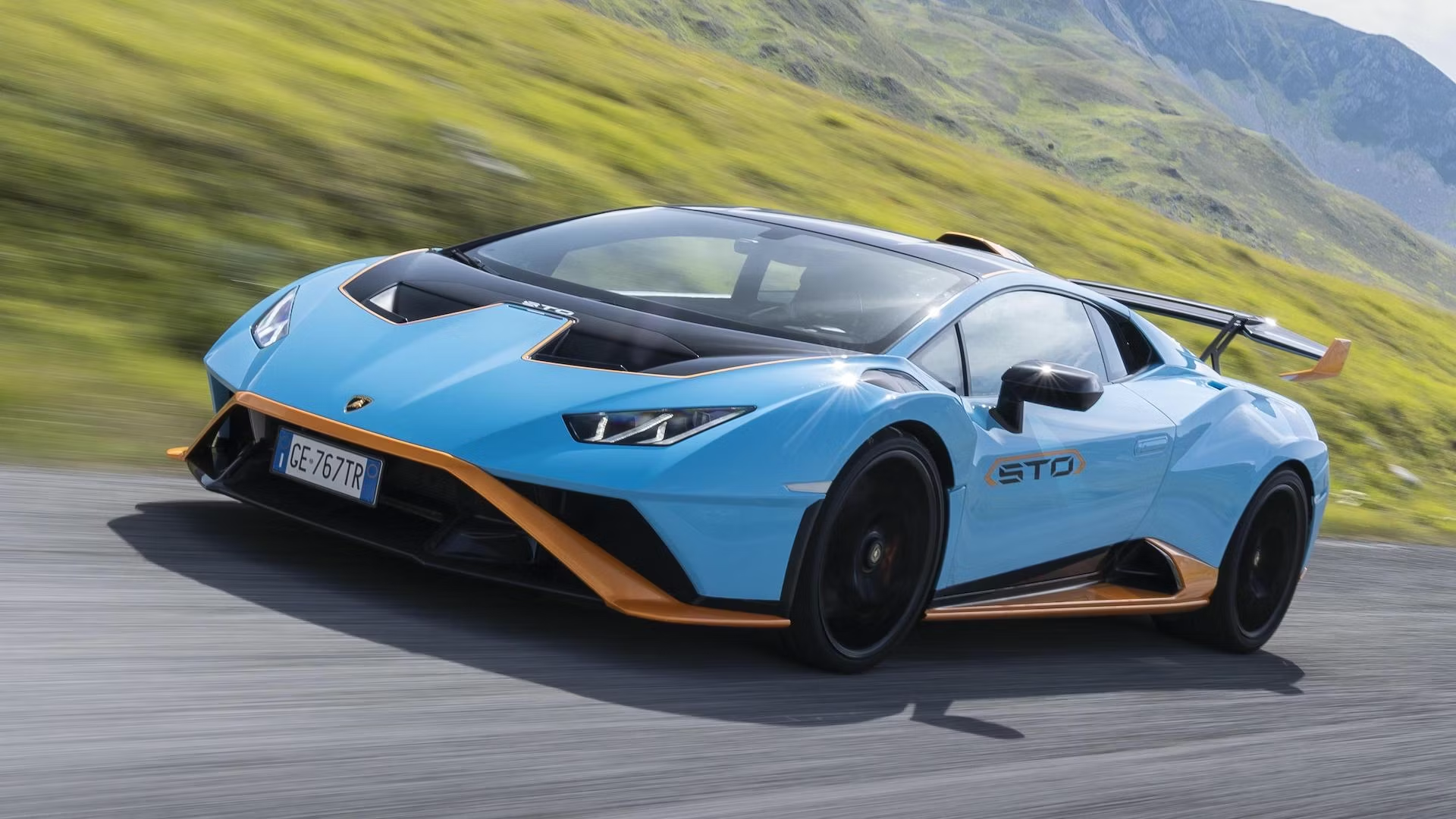 15 Luxurious and Premium Sports Cars for 2025: Which Models Are Worth ...