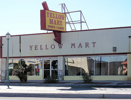 CH YELLOW MART năm 2025