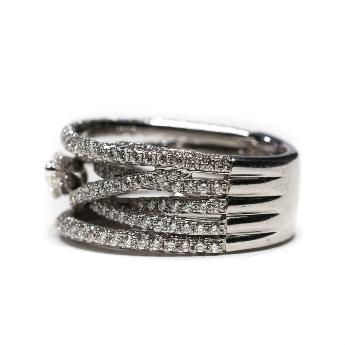 18k White Gold Ring with Diamonds