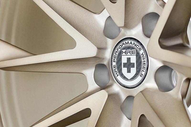 Permaisuri | HRE - P201 Frozen Champagne