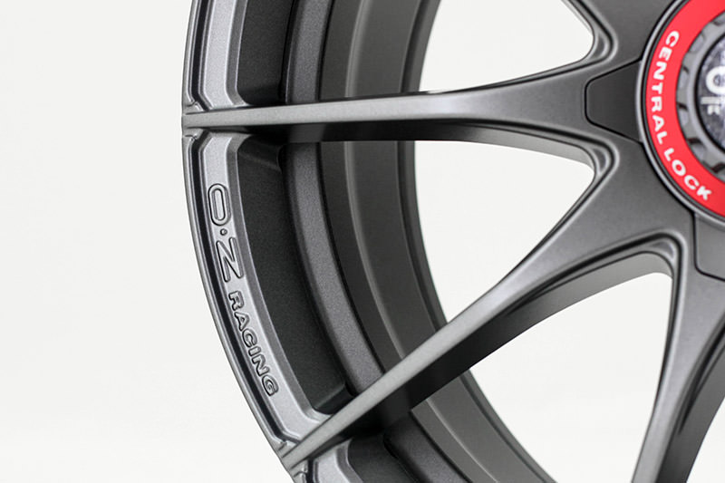 Permaisuri | OZ Racing - Formula HLT Grigio Corsa 18