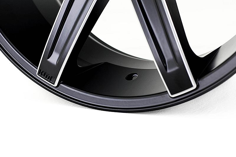 Permaisuri | KMC - Revert Satin Black Milled 22