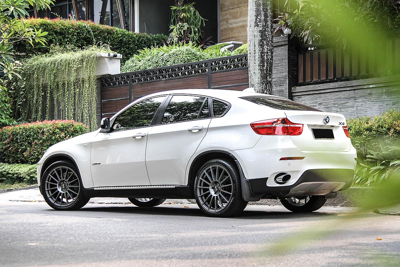 Permaisuri | BMW X6 E71 + OZ Racing Superturismo Dakar 21"