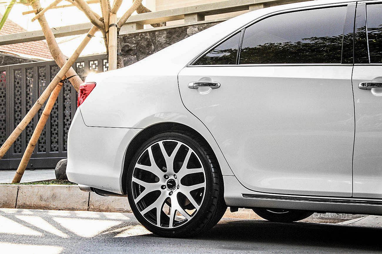 Permaisuri | Prestige Camry Hybrid+Rays Waltz Forged S7