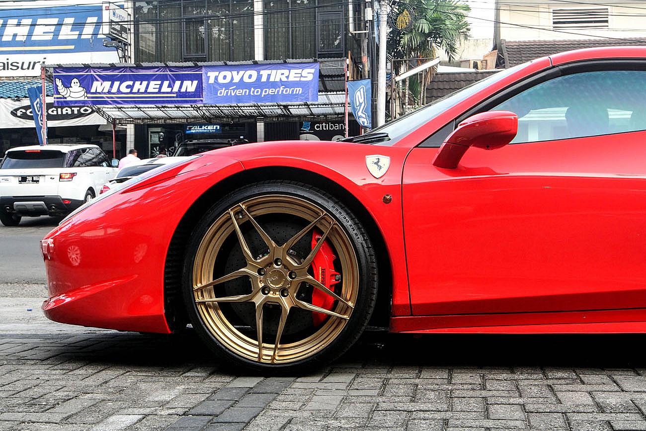 Permaisuri | ADV.1 Bronze on Ferrari 458