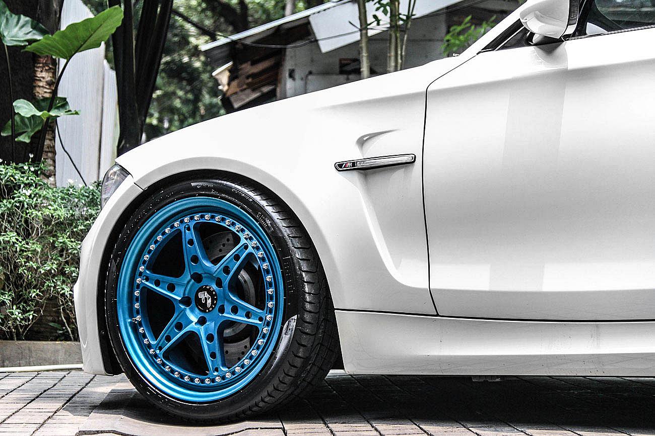 Permaisuri | Forgiato Formula Racing F-Foro+BMW 1M E82