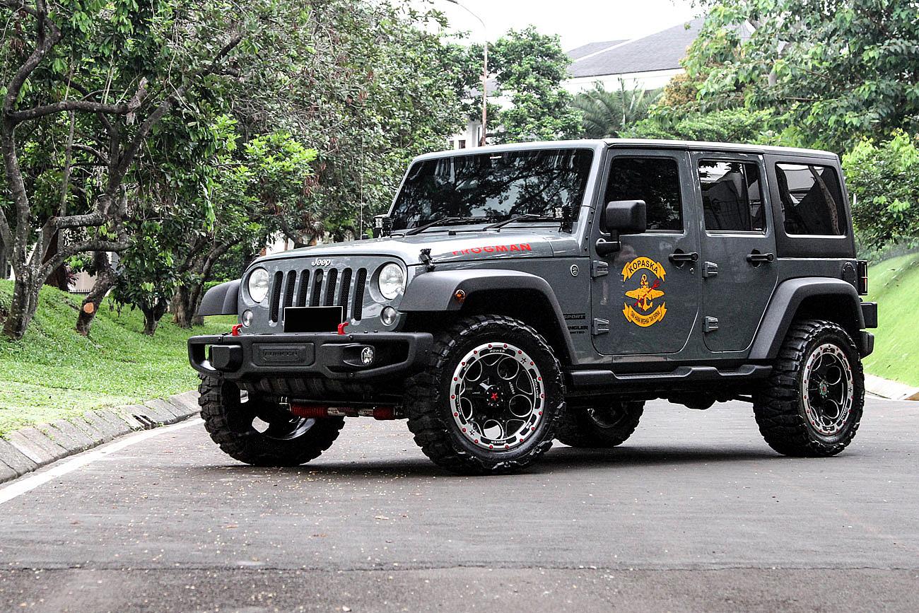 Permaisuri | Jeep Rubicon with RBP 85R Voltage 20"