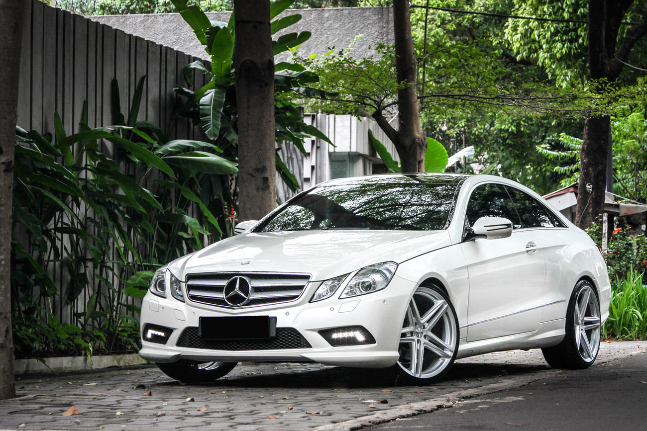 Permaisuri | MERCEDES BENZ E CLASS COUPE C207 WITH VFS5 20"