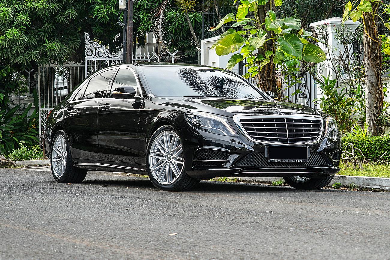 Permaisuri | Mercedes Benz S-Class W222 with Vossen VFS4 20
