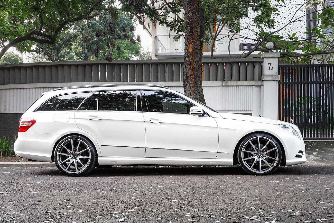 Permaisuri | Michelin PS4S + AMG Sportster on E-Class S212