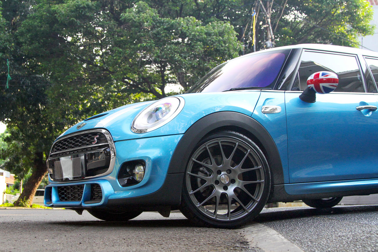 Permaisuri | Mini Cooper S F55 on TWS 107 Exlete M EXE 19"