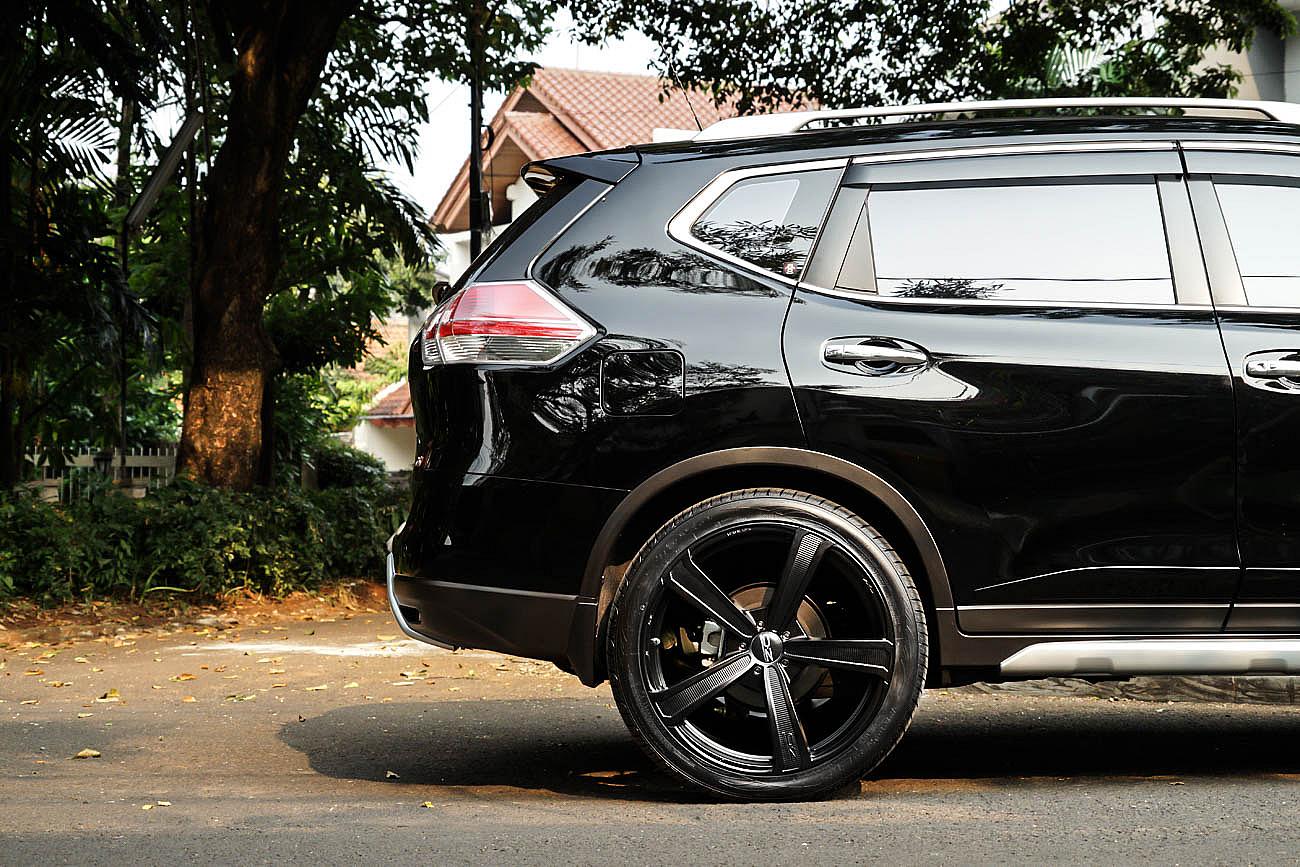 Permaisuri | Nissan X-Trail T32 on OZ Racing Montecarlo HLT