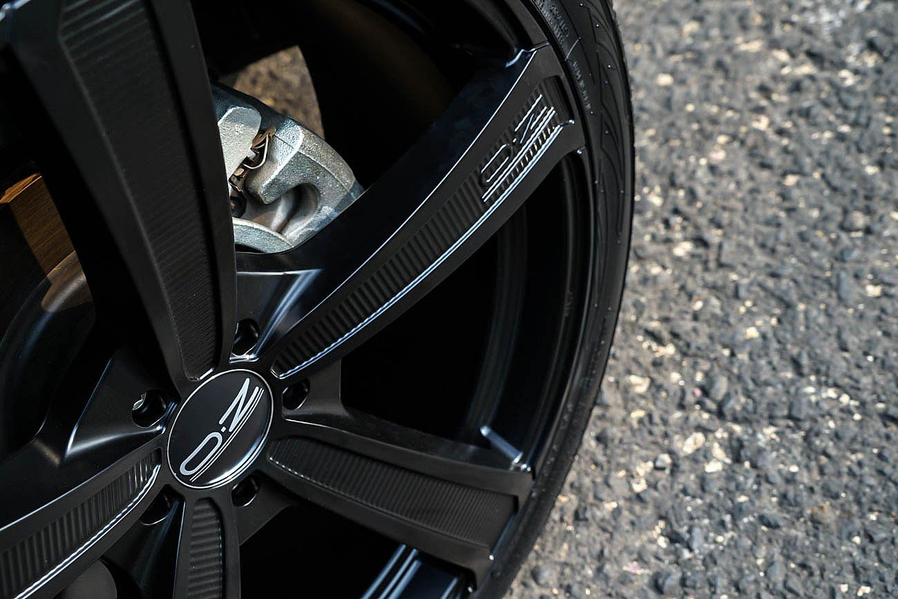 Permaisuri | Nissan X-Trail T32 on OZ Racing Montecarlo HLT