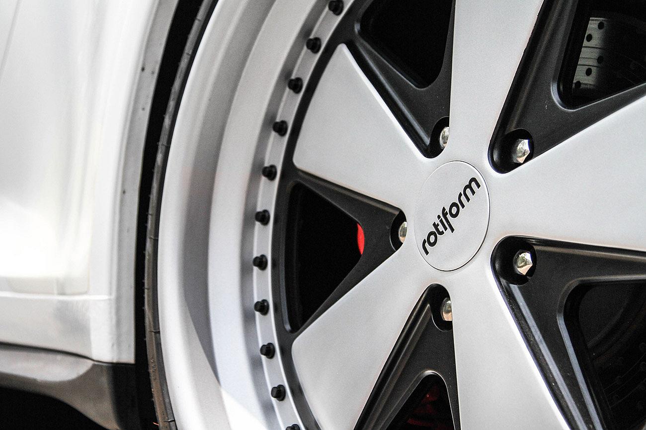 Permaisuri | Porsche 911 4S with Rotiform FUC 21