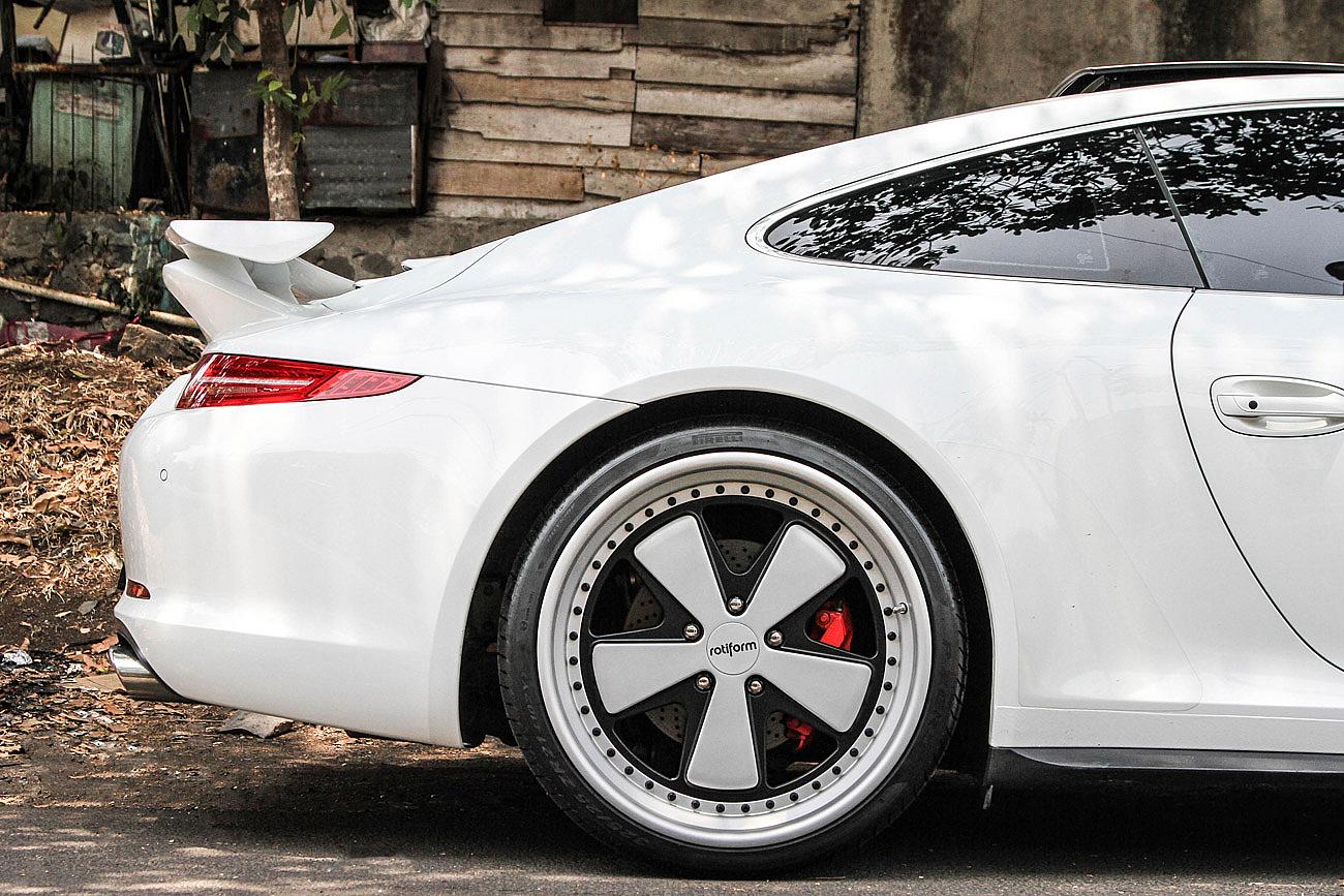 Permaisuri | Porsche 911 4S with Rotiform FUC 21