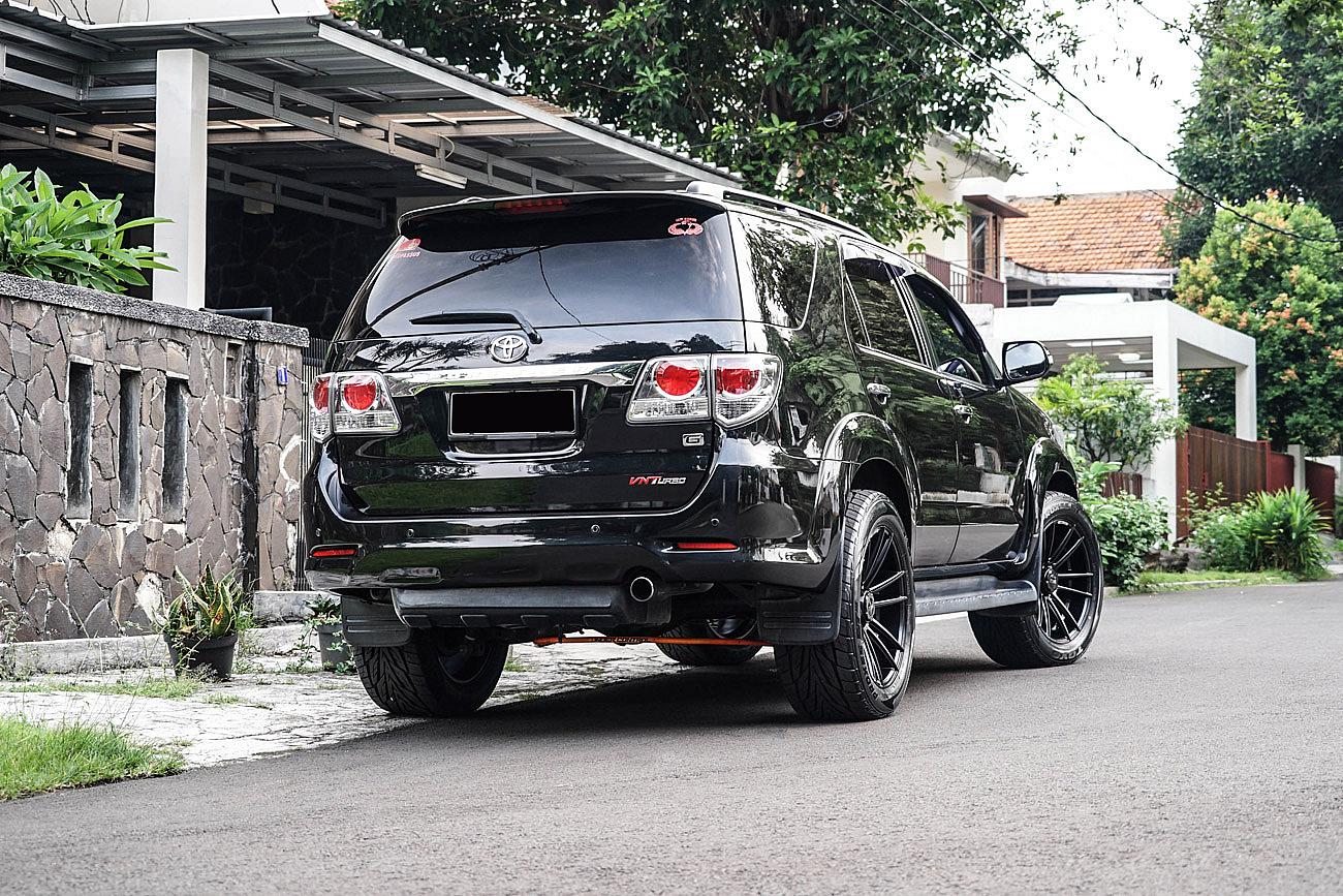 Permaisuri | TOYO PROXES ST3 with SSW SUPER CONCAVE + FORTUNER