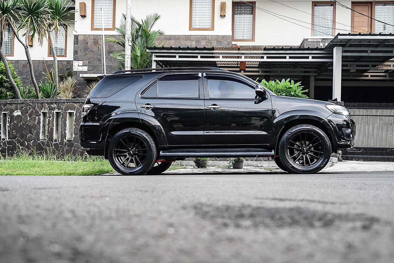 Permaisuri | TOYO PROXES ST3 with SSW SUPER CONCAVE + FORTUNER