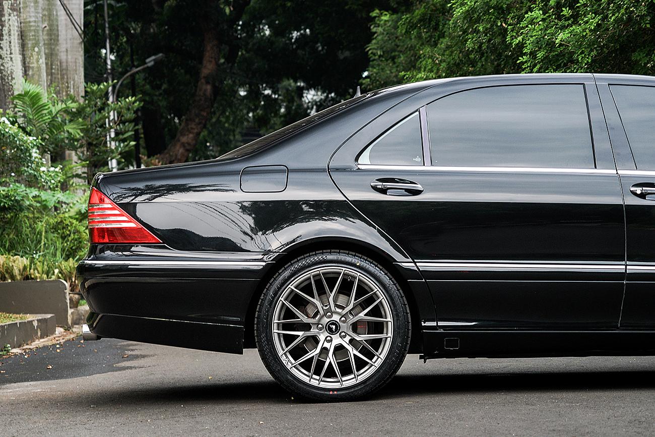 Permaisuri | Vörsteiner Flow Forged V-FF 107 with Mercedes Benz W220