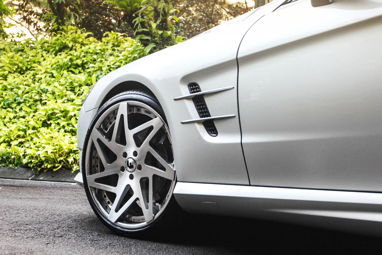 Permaisuri | SL-Class R231 with FORGIATO FINESTRO ECL