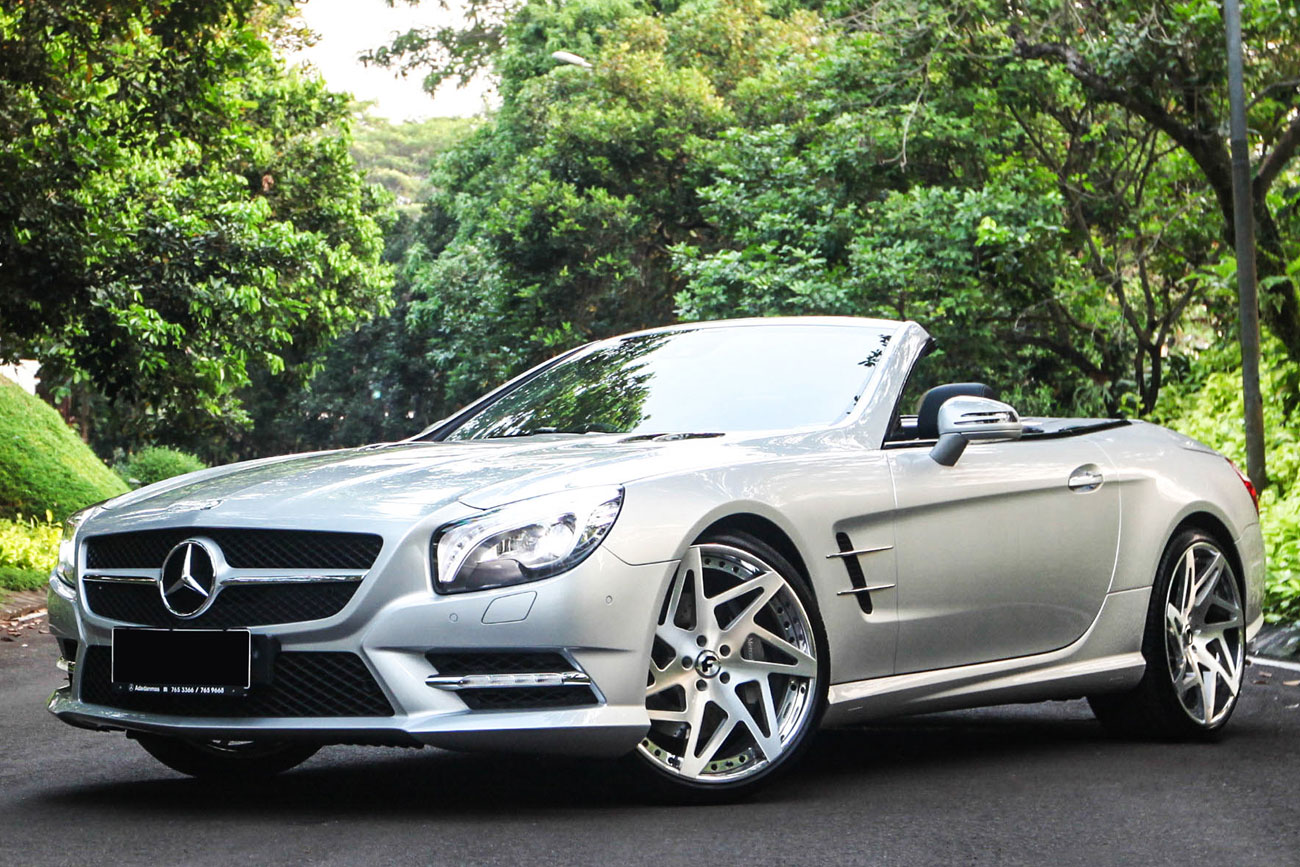 Permaisuri | SL-Class R231 with FORGIATO FINESTRO ECL