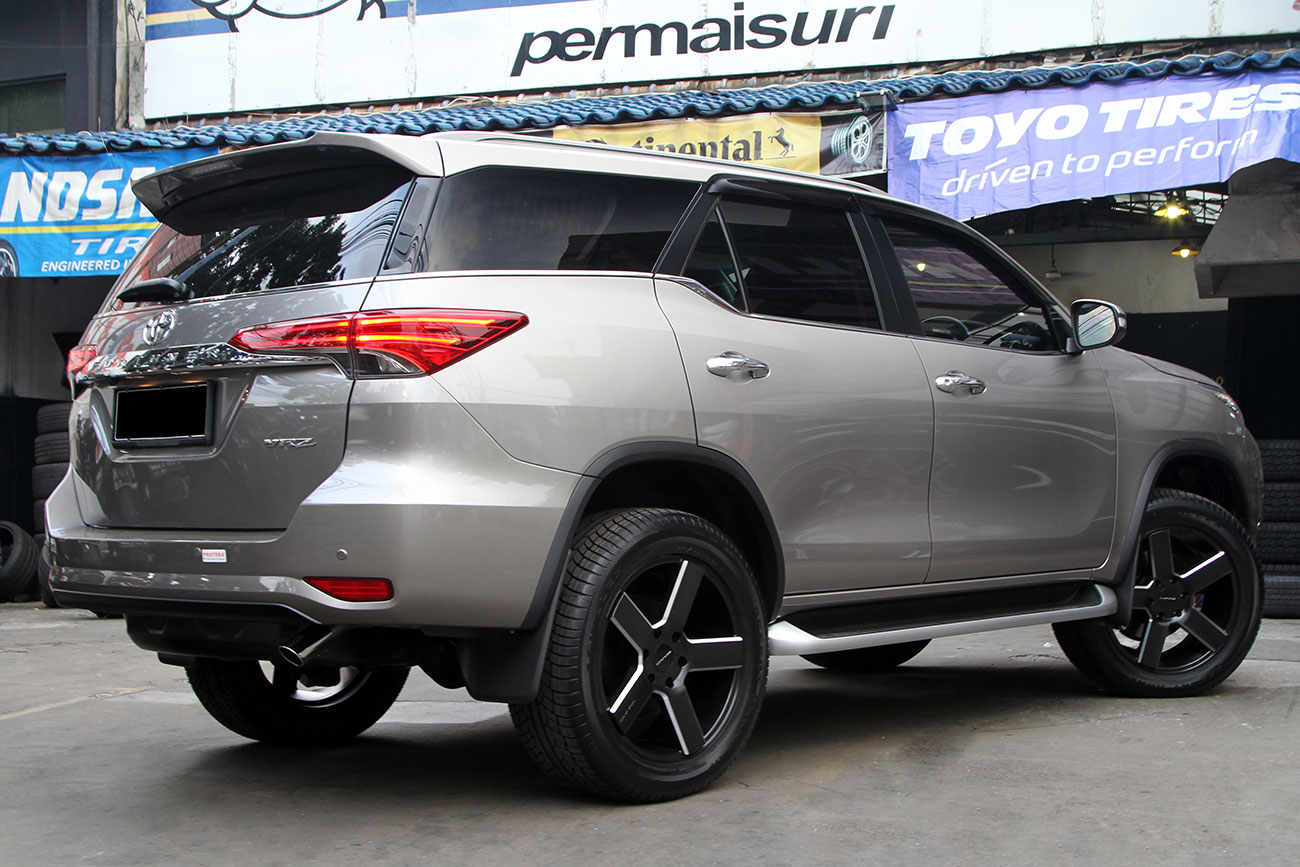 Permaisuri | Fortuner VRZ with KMC MC5
