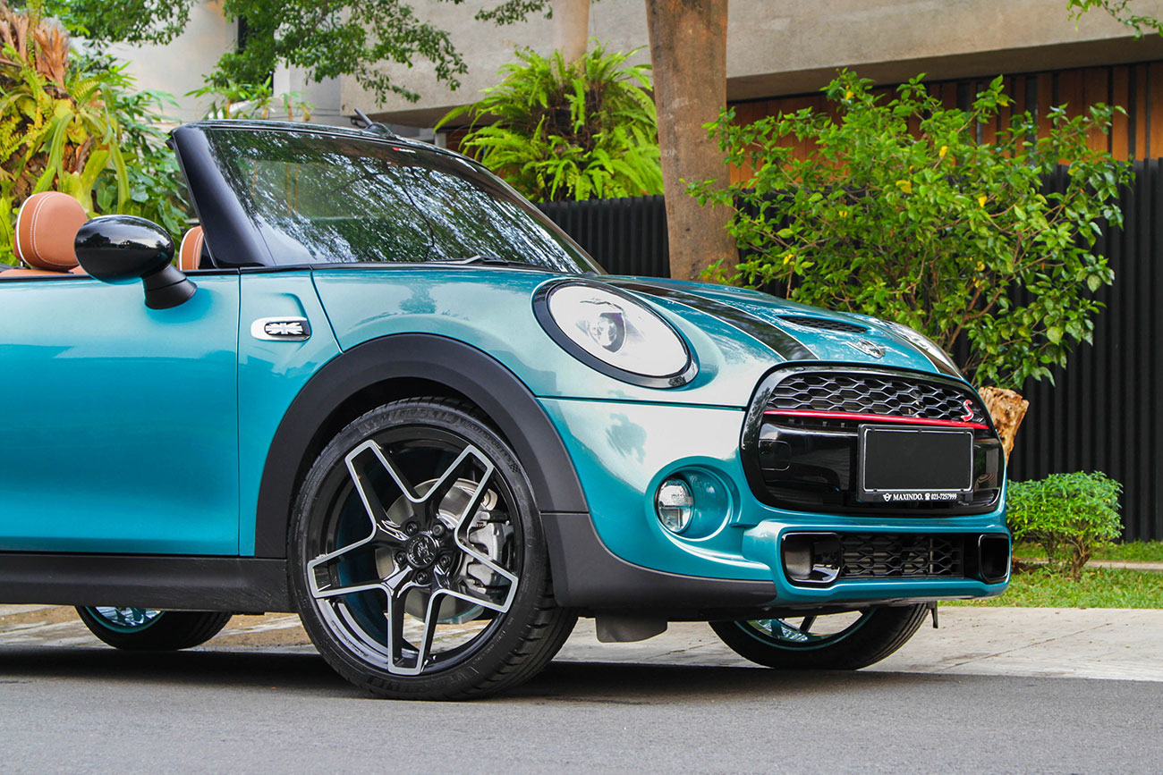 Permaisuri | Aquamarine Mini F57 with Matching Aquamarine Facewheels Forged