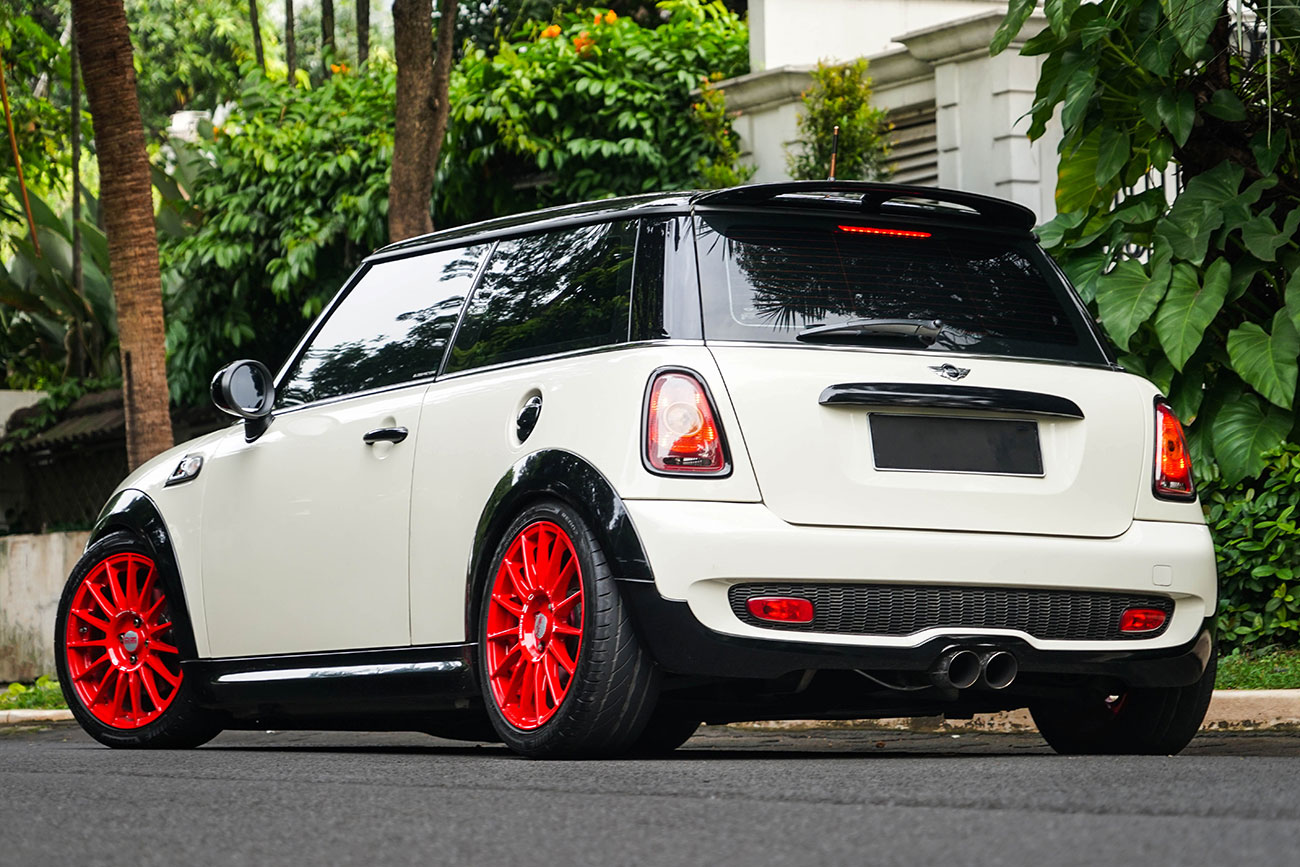 Permaisuri | OZ Racing Superturismo LM ft Mini Cooper R56