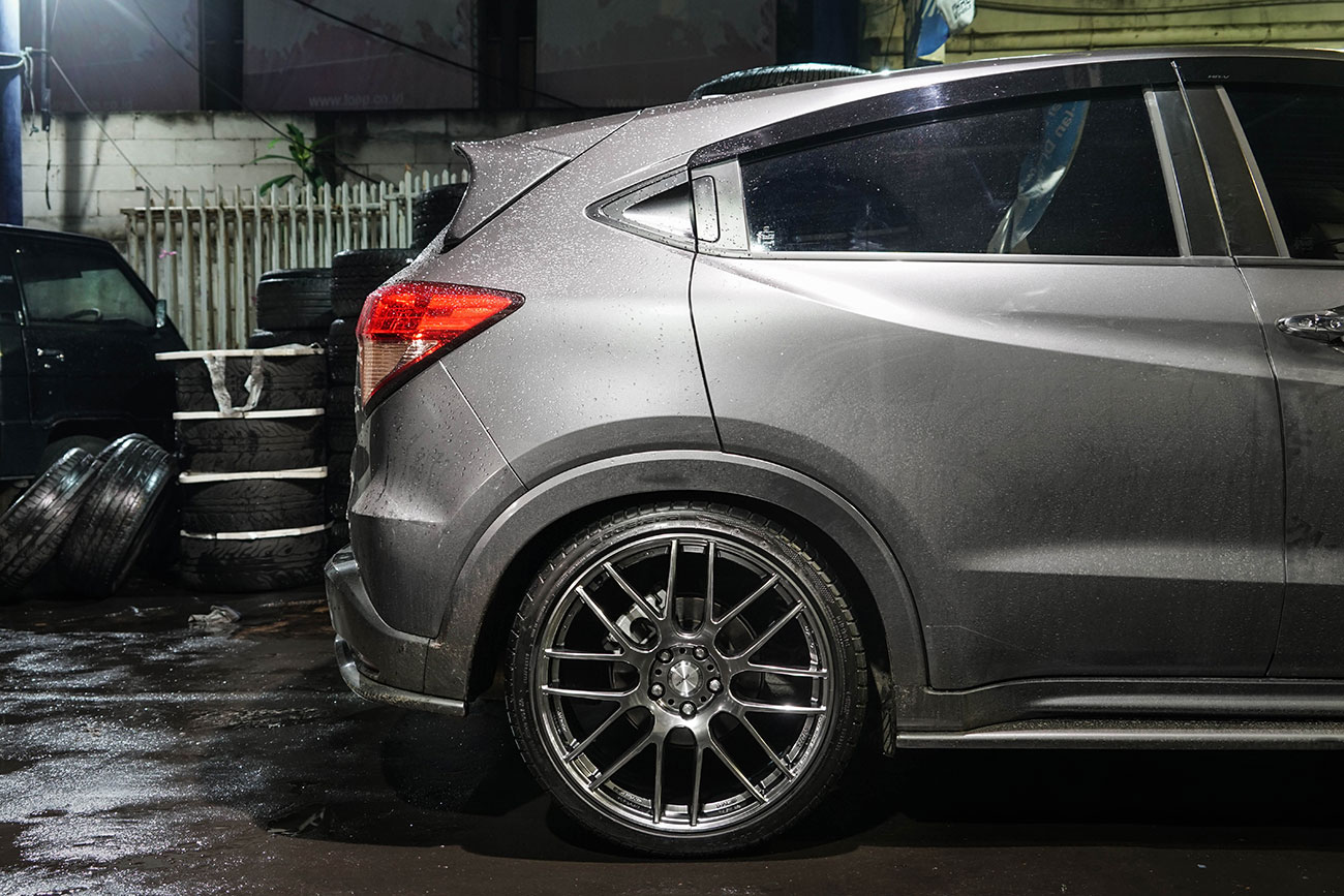 Permaisuri | WORK Emotion M8R ft HRV