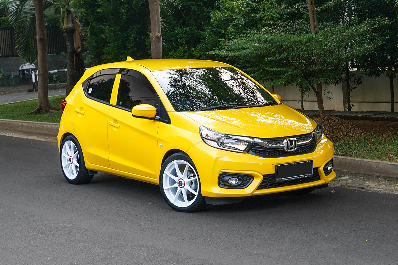 Permaisuri | OZ Racing Formula HLT with Brio