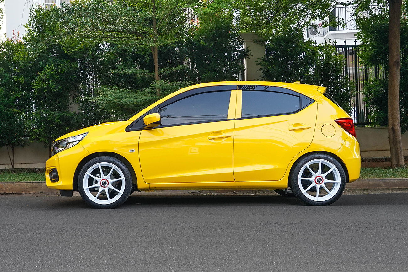 Permaisuri | OZ Racing Formula HLT with Brio