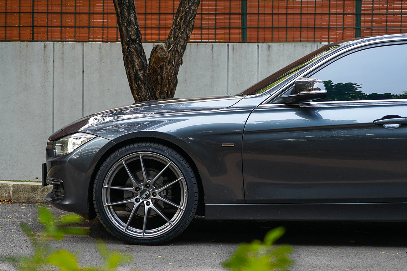 Permaisuri | OZ Racing Leggera HLT with BMW 3 Series F30