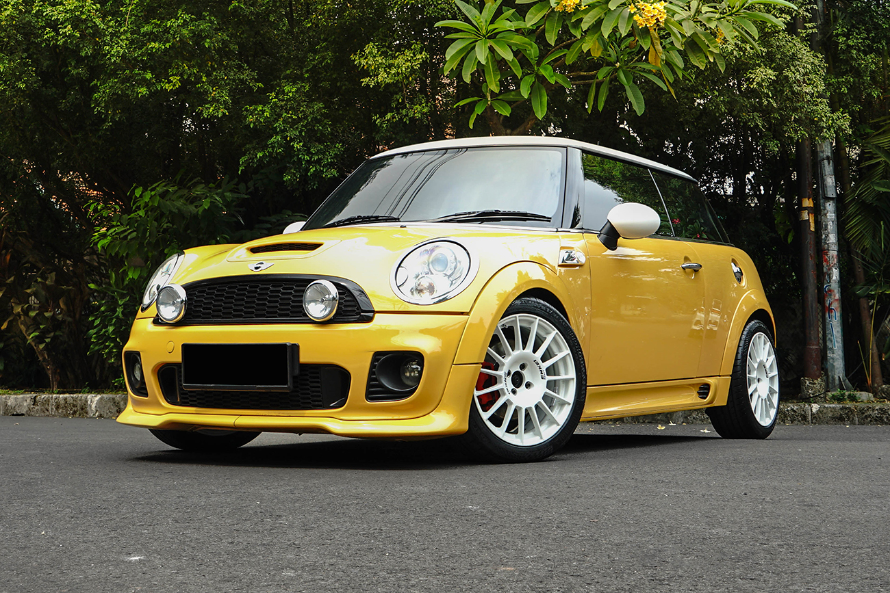 Permaisuri | Enkei RC-T4 on Mini Cooper R56