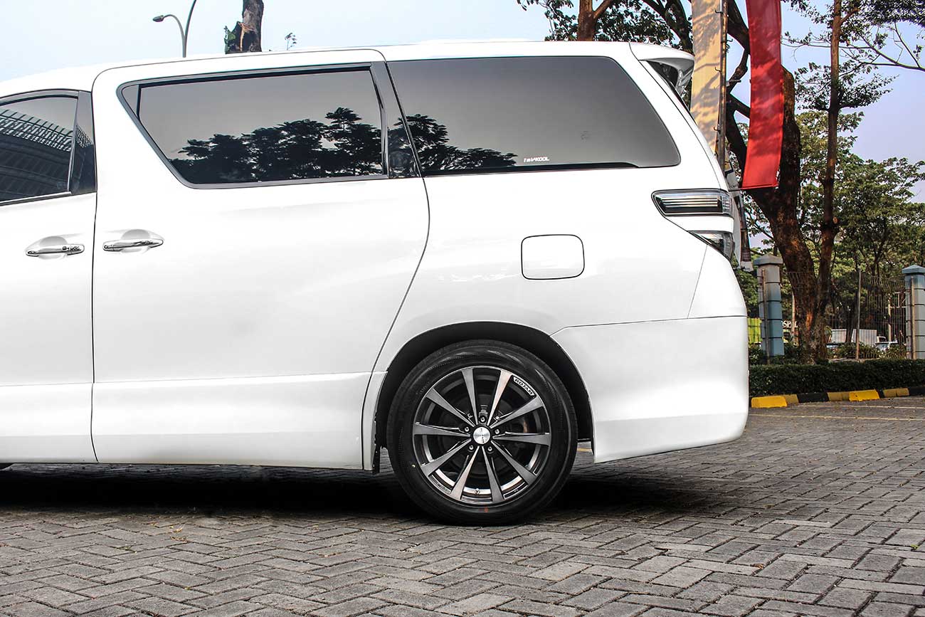 Permaisuri | Rojam Slave with Toyota VELLFIRE