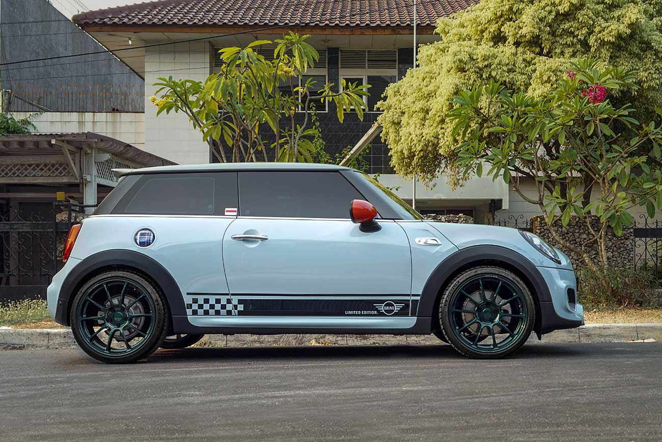 Permaisuri | Rays Volk Racing ZE40 on Mini Cooper F56