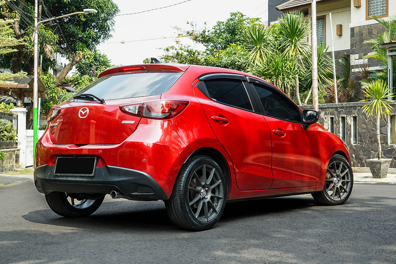 Permaisuri | Enkei Tuning SC33 on Mazda 2