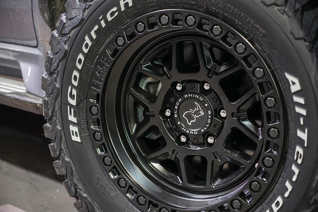 Permaisuri | Black Rhino Kelso with Mitsubishi Pajero Sport