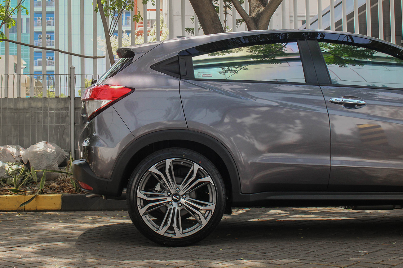 Permaisuri | Enkei Vortex5 on Honda HRV