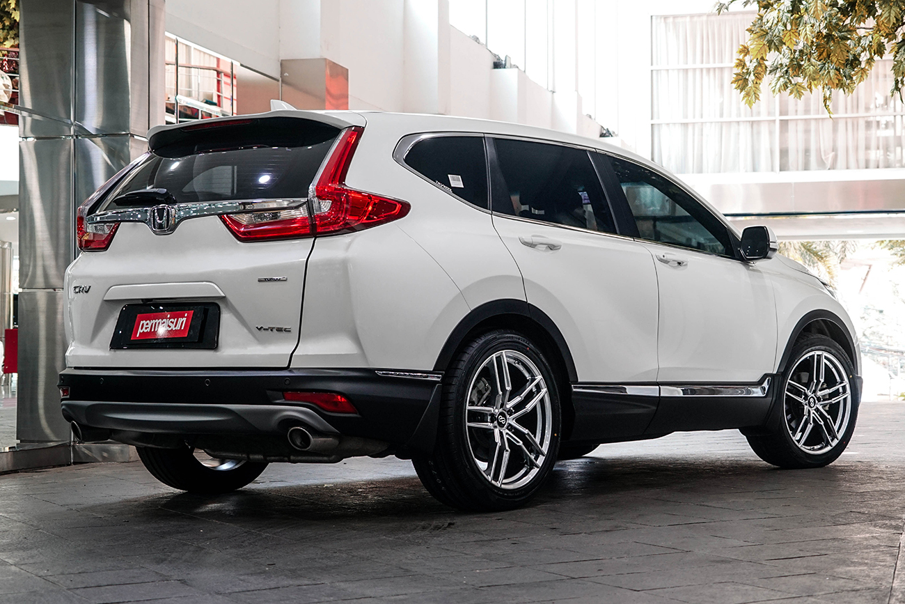 Permaisuri | Enkei Performance SS05 with Honda CR-V Turbo