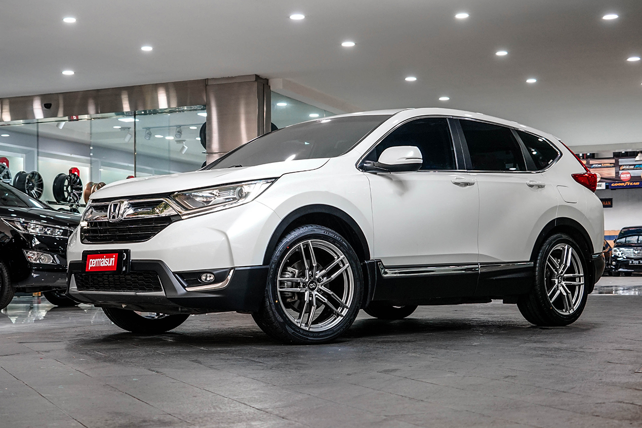 Permaisuri | Enkei Performance SS05 with Honda CR-V Turbo