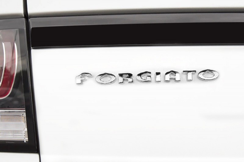 Permaisuri | Accessories - Emblem Forgiato Chrome
