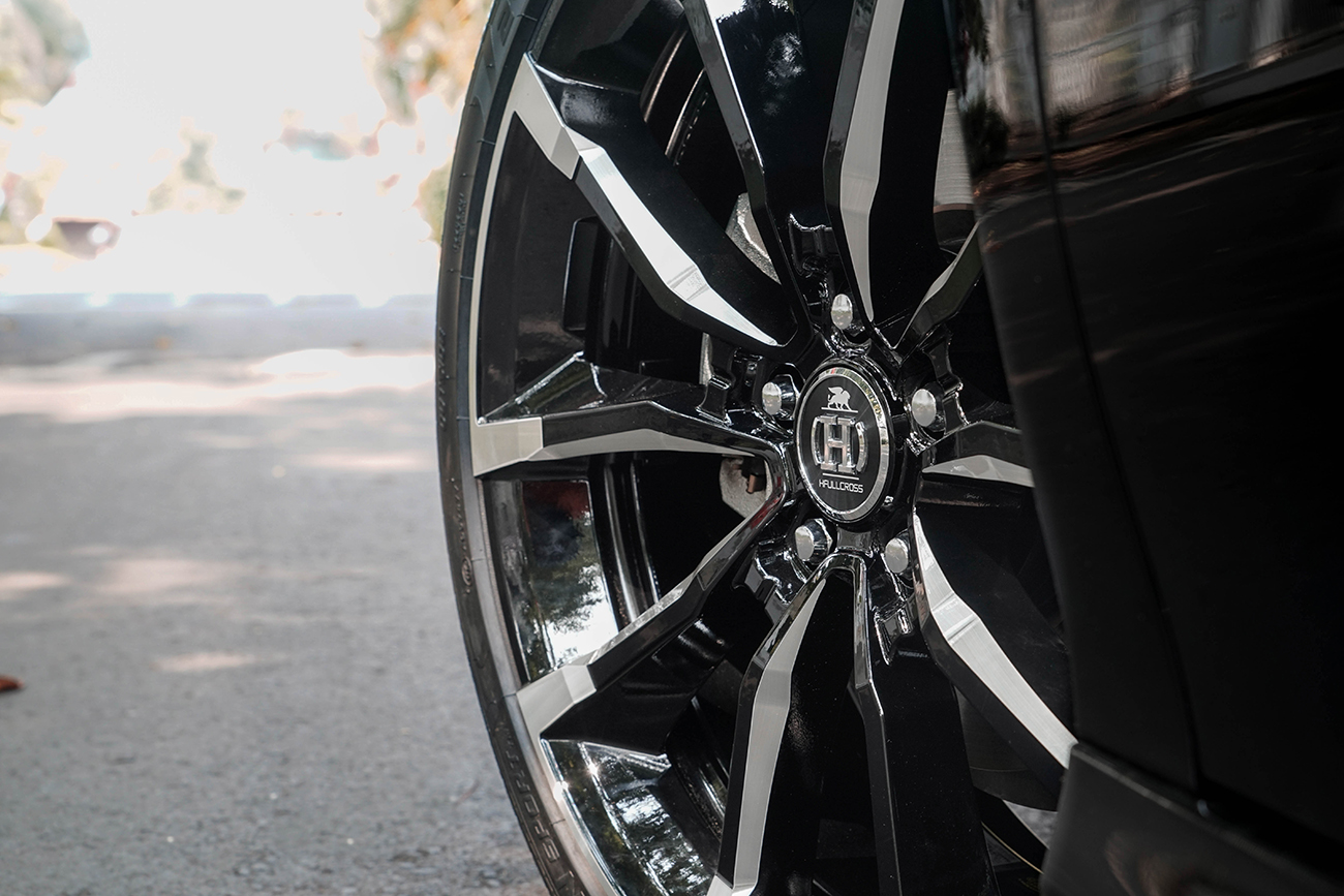 Permaisuri | Rays HFullCross RV5 with Toyota Camry Hybrid